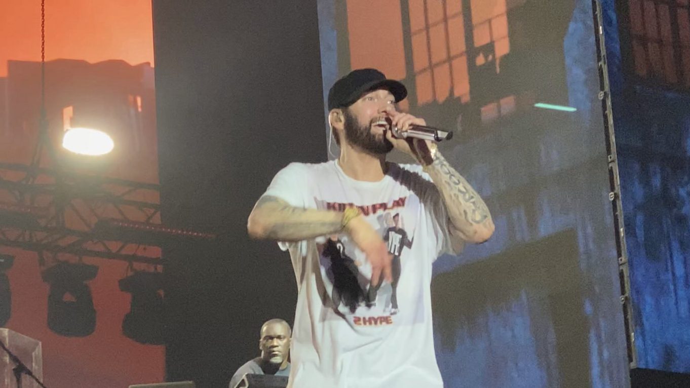 Eminem – Won’t Back Down (Abu Dhabi Live)