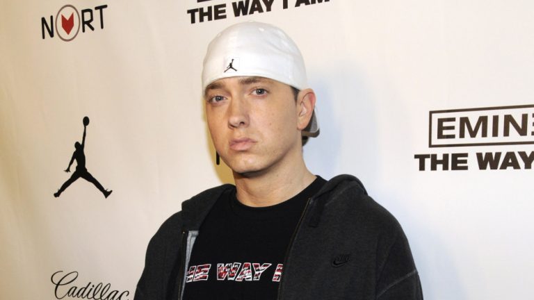 Eminem — “The Way I Am” Certified Platinum in UK