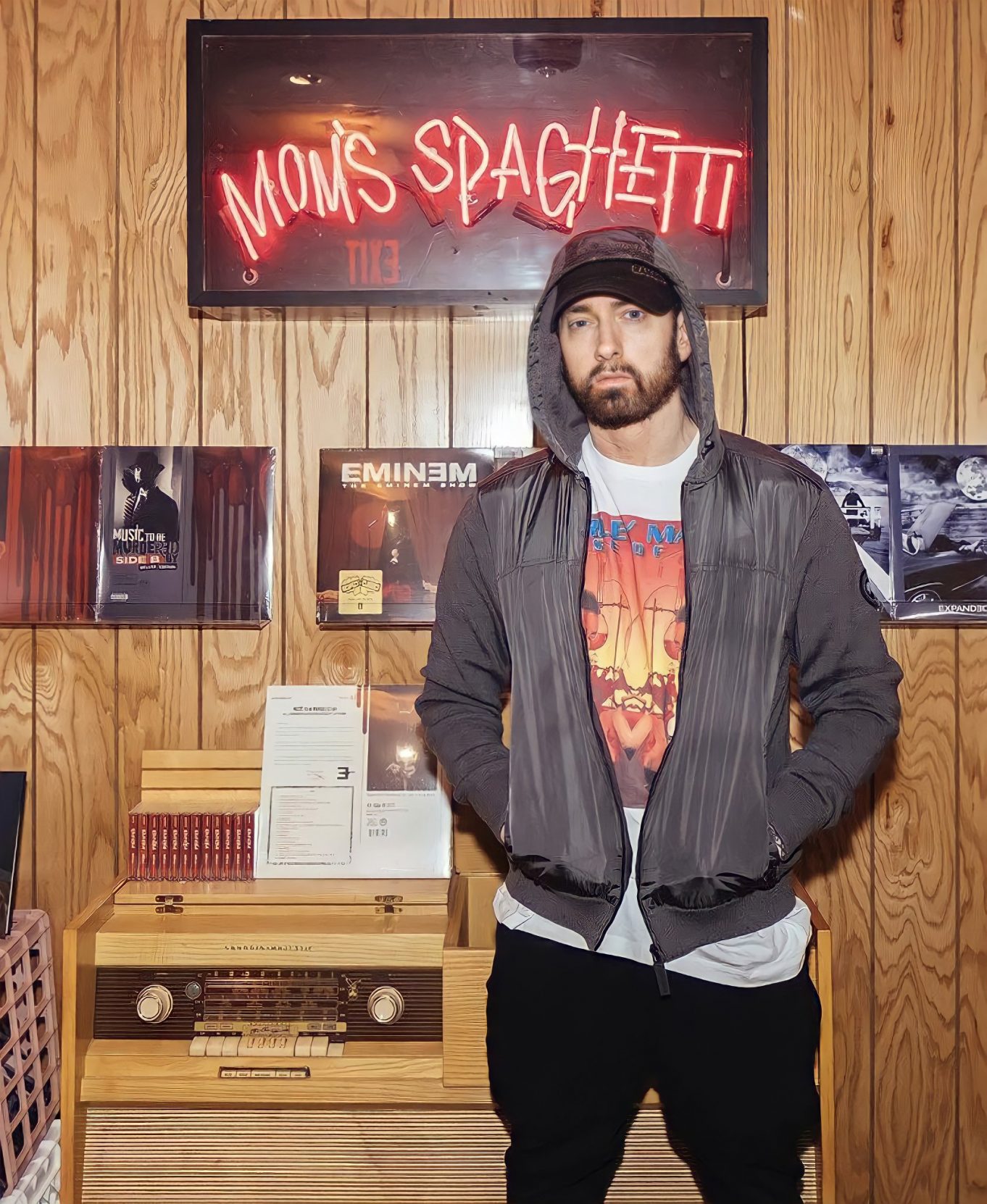 Virtual Tour Around The Trailer, Store for Eminem Fans | Eminem.Pro ...