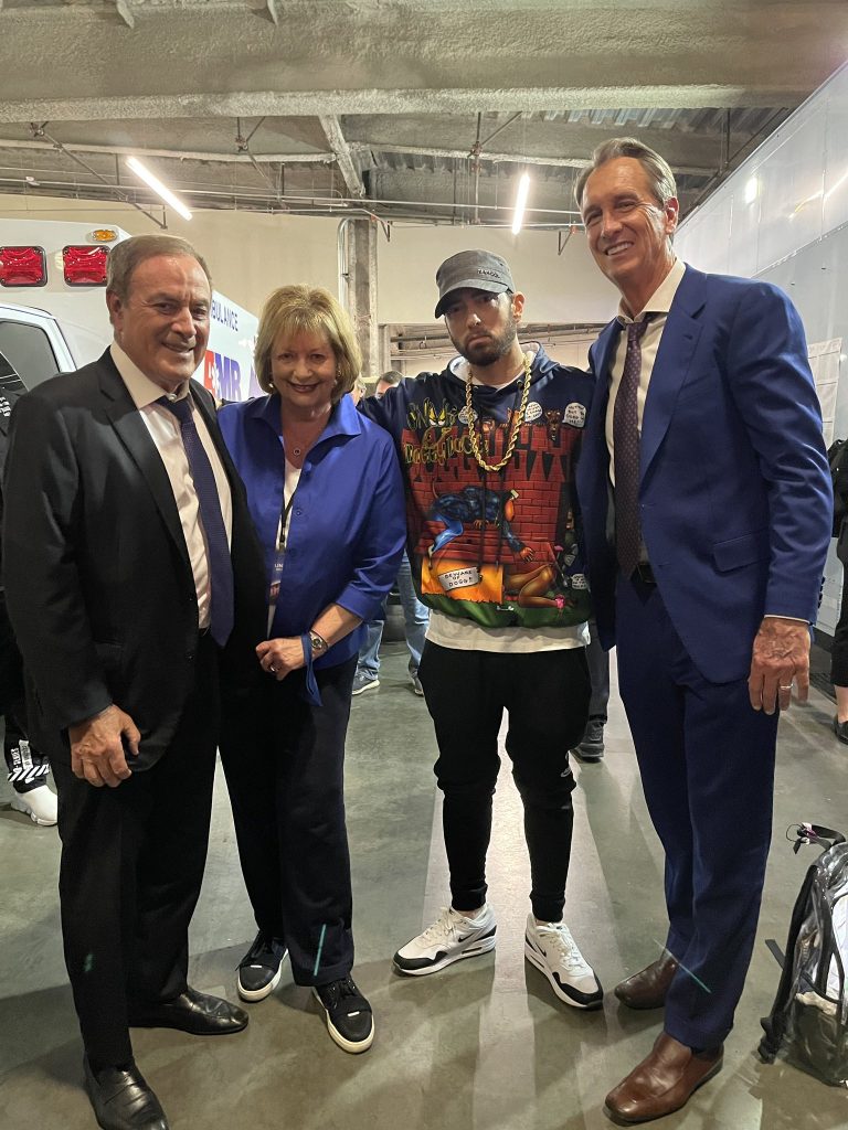 Eminem Backstage: Pictures From SoFi Stadium with Fans and Celebrities ...