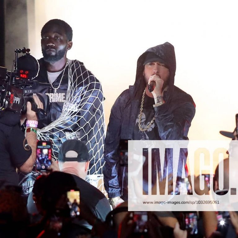 All Eminem Photos From Saturday Night in Vegas