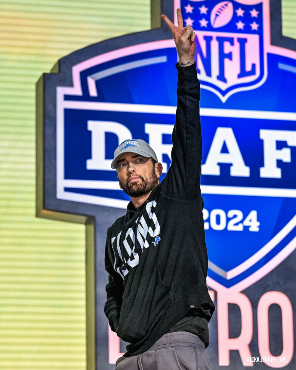 Eminem, Hailie Jade, and Mr. Porter Cheer on the Detroit Lions at ...