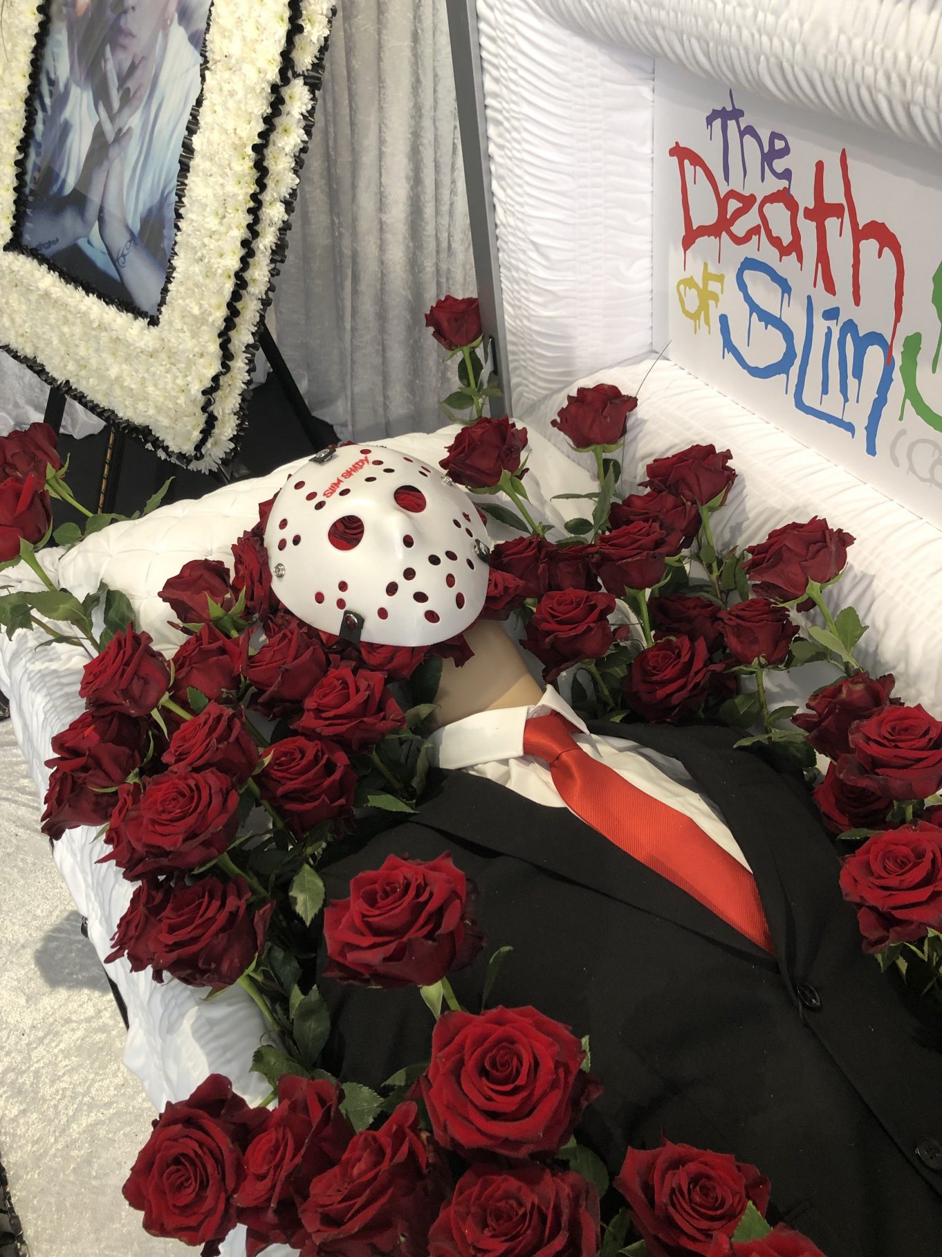 Eminem Attended Slim Shady’s Funeral in London, Taking Pictures With ...