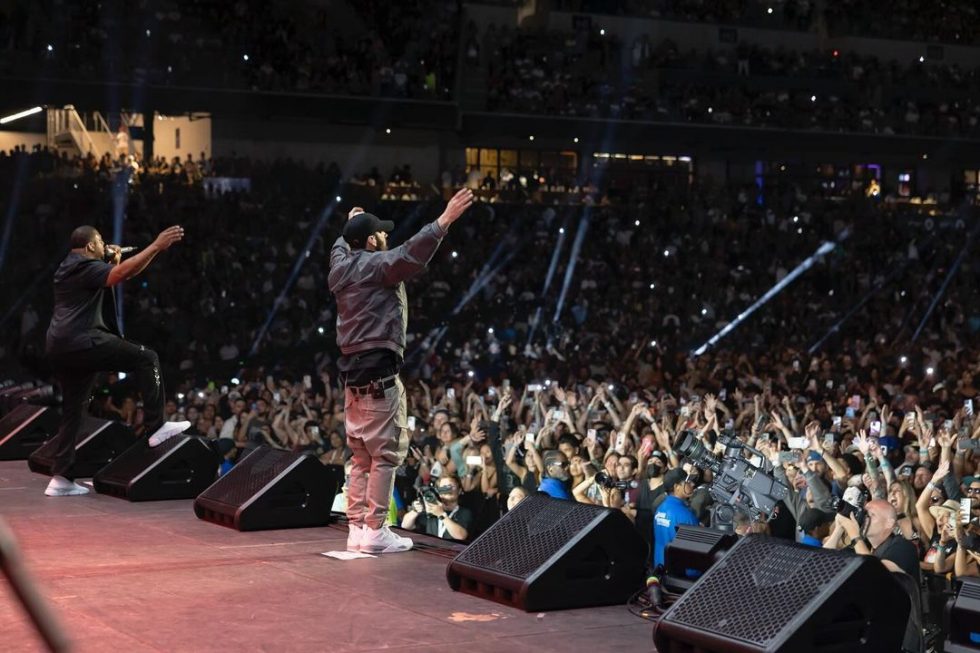 Eminem Released Official Photos From His Los Angeles Concert at the ...